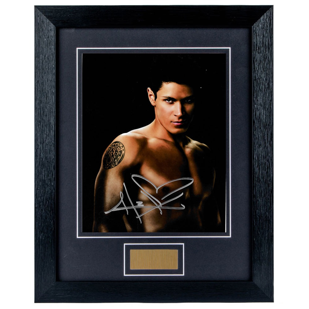 Alex Meraz Personally Signed Twilight 8 x 10 Photograph Framed ...